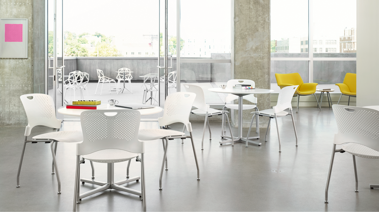 ケイパーチェア スタッキング | ハーマンミラーストア – JP-HM | Herman Miller Japan